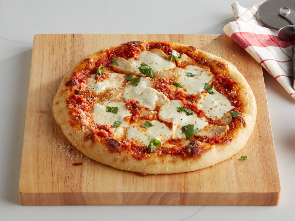 Cheesy Chicken Pizza - Prego® Pasta Sauces