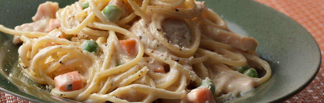 Creamy Turkey Primavera | Prego® Sauces