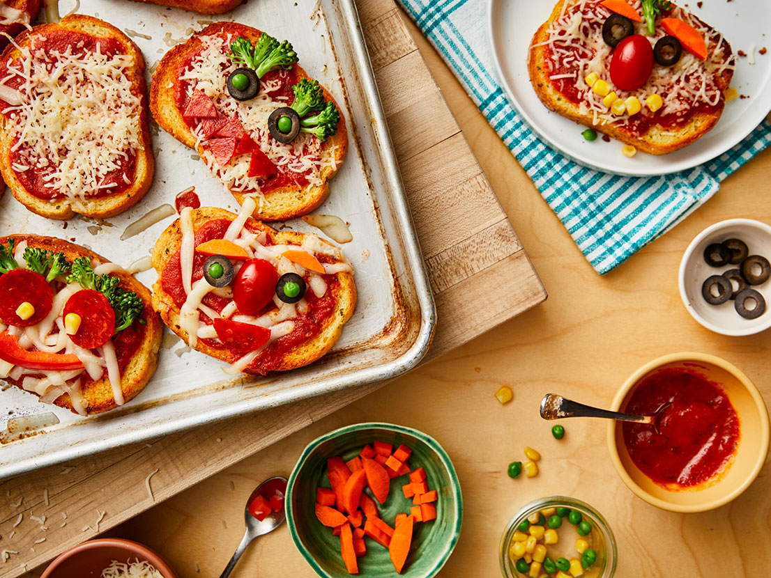 Layered Pizza Dip | Prego® Sauces