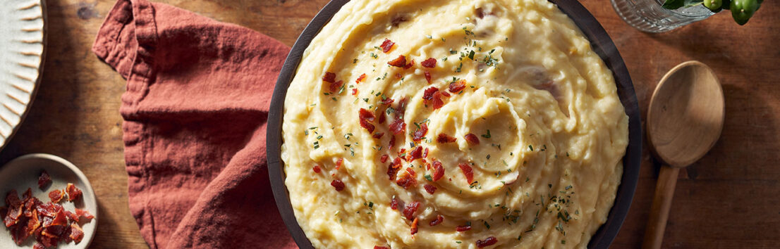 Cheddar & Bacon Mashed Potatoes | Swanson® Recipes